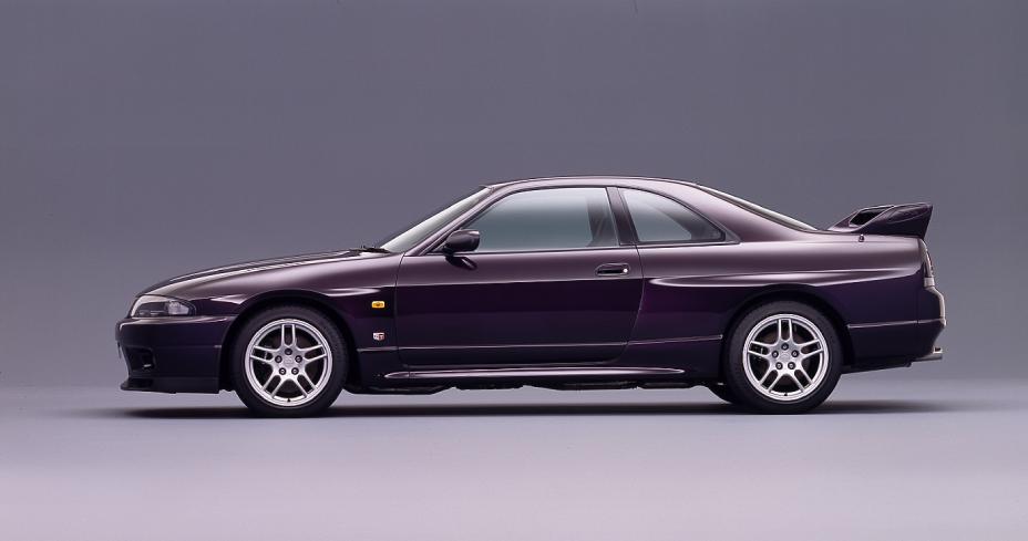 1995_01_NISSAN_SKYLINE_GT-R_BCNR33
