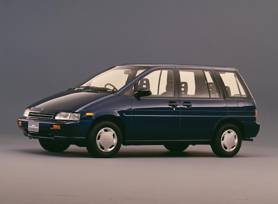 1990_09_NISSAN_PRAIRIE_M11