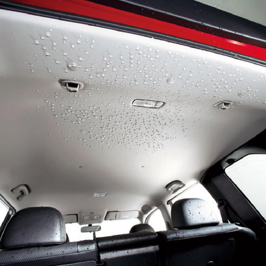 「エクストレイル」の特別仕様車「St」「Xt」を発売