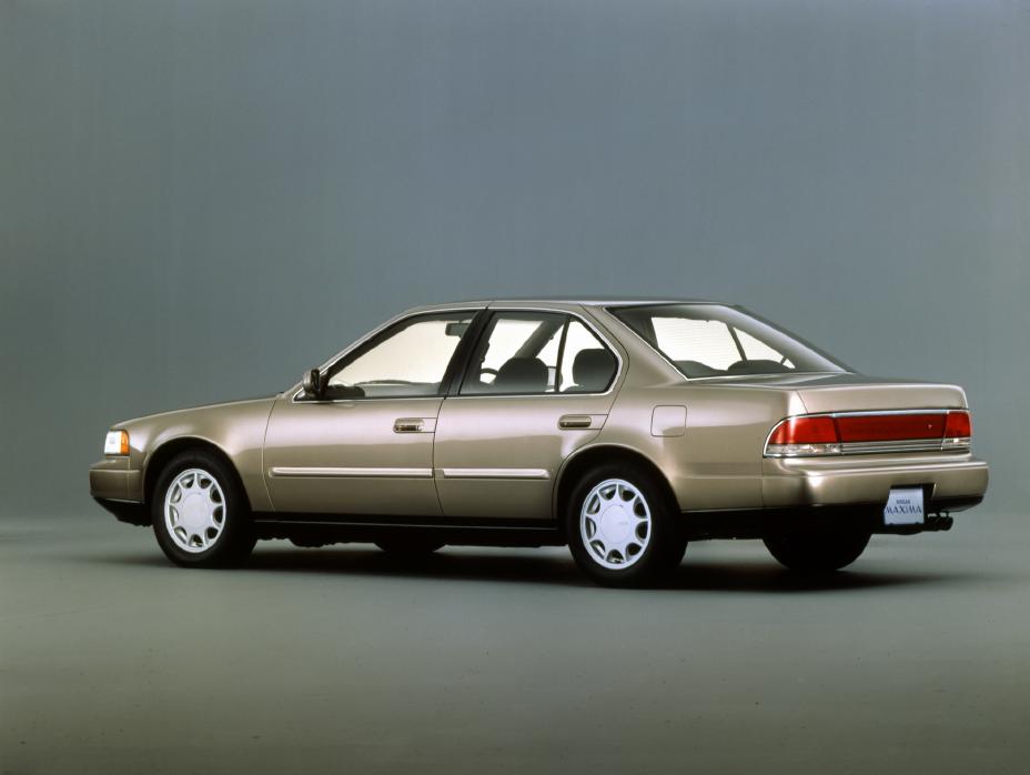 1988_05_NISSAN_MAXIMA_J30