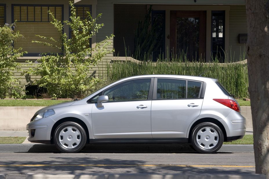 2007 Versa Hatchback