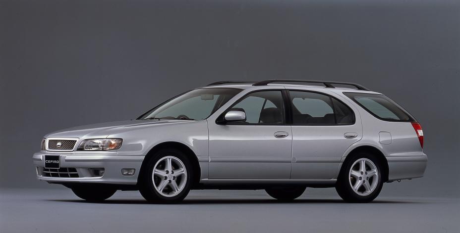 1997_06_NISSAN_CEFIRO_WAGON_WA32