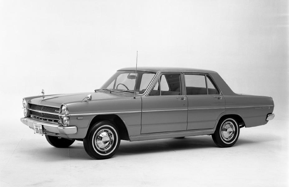 1967_Gloria_Super6_A30_b&w