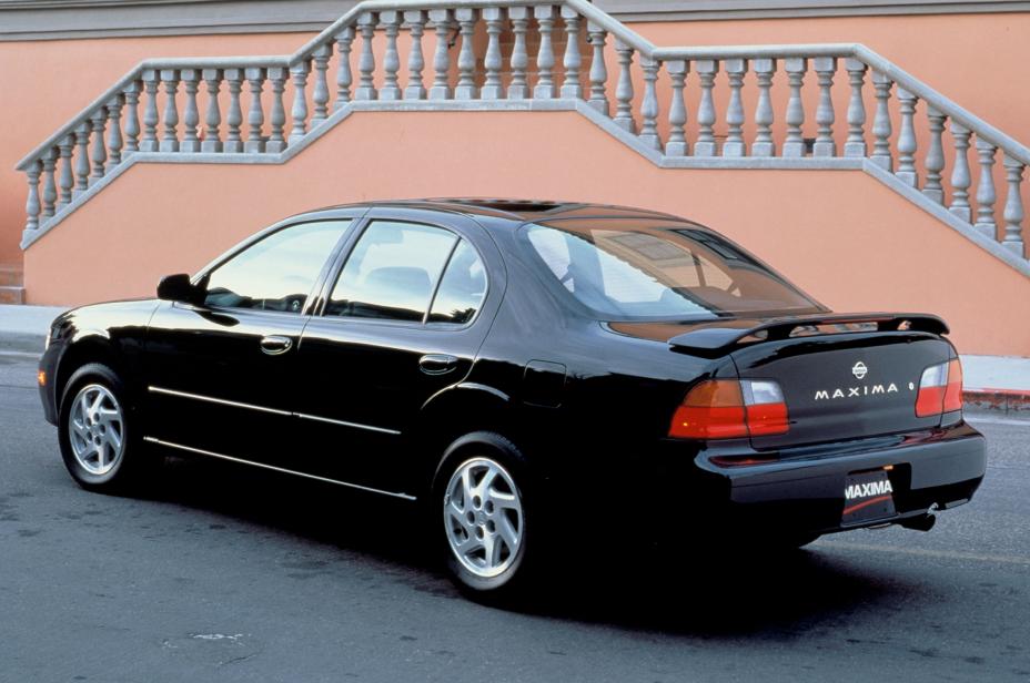 1995_MY_NISSAN_MAXIMA_A32