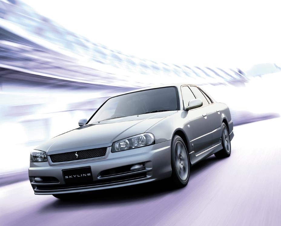 Skyline and Skyline GT-R Undergo Minor Model Change