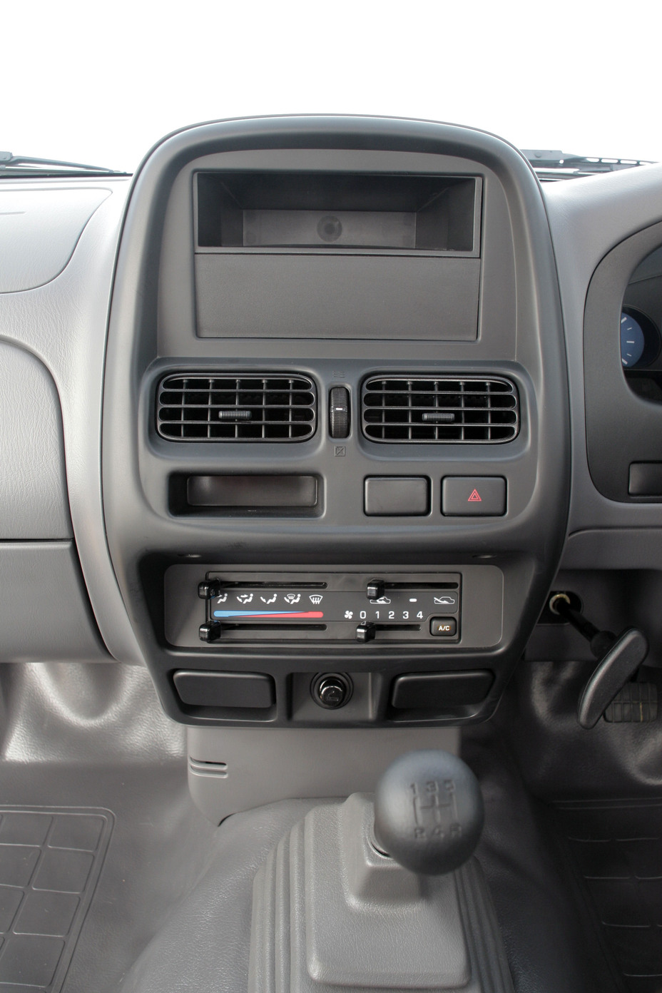 Nissan NP300 Hardbody Upgrade