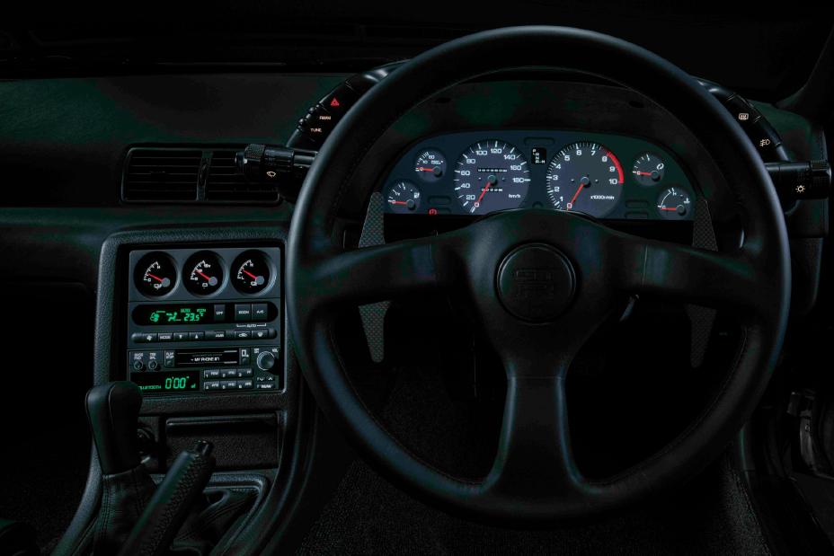All-Electric Nissan R32 GT-R EV Dashboard