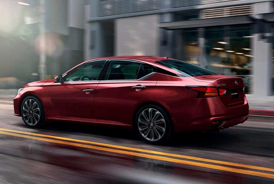 Nissan ProPILOT Assist, el sistema inteligente de conducción que brinda ...