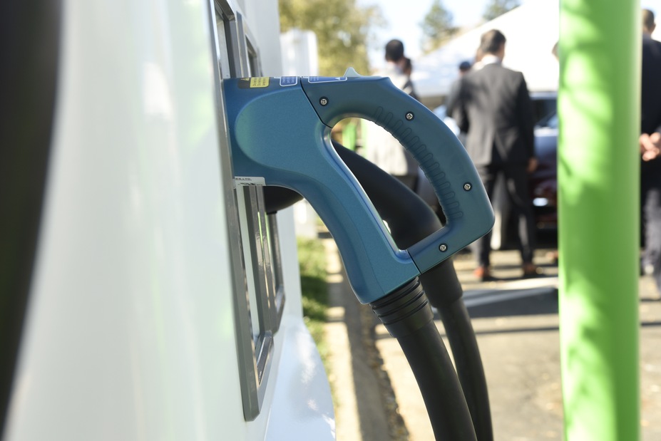 "DRIVETHEARC" EV fast charging corridor breaks ground in northern ...