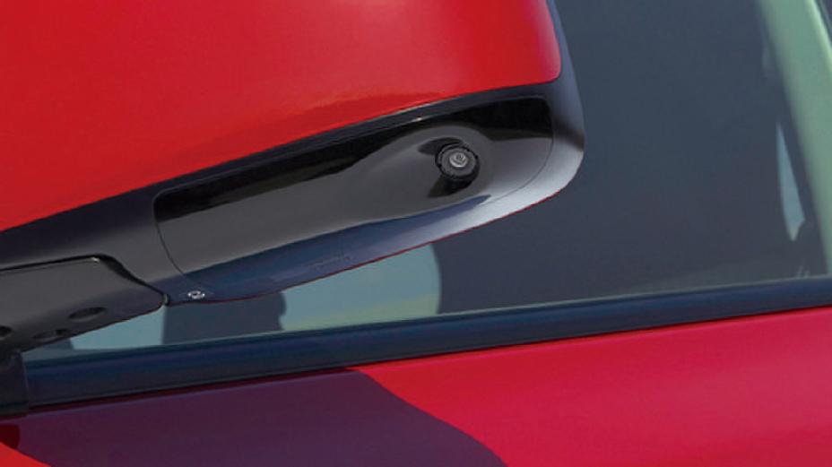 「エクストレイル」の特別仕様車「St」「Xt」を発売