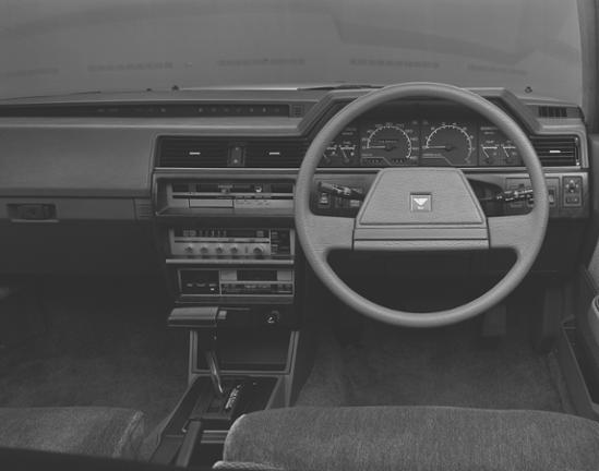 1984 Bluebird 4-door Hardtop V6 Turbo Maxima Legrand