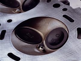 C32(1984-1988) 1984 Nissan Laurel Combustion Chamber of RB20E Engine