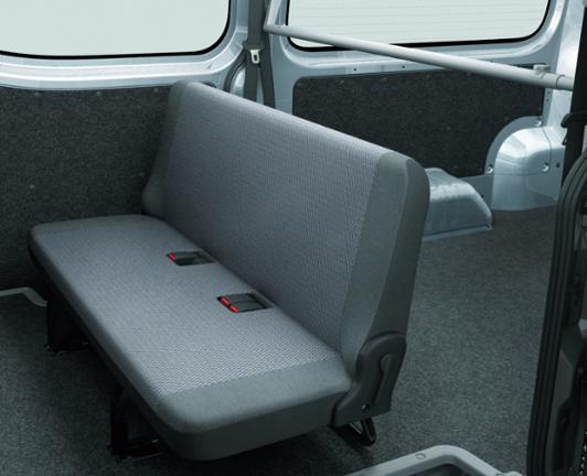VAN DX 6seats 2nd row