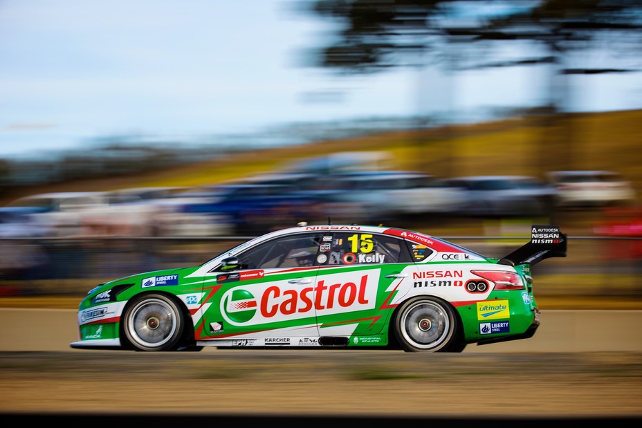 Top 10 for Kelly as Supercars light up the night in Sydney