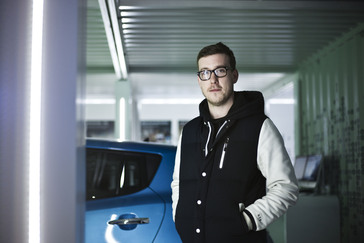 NISSAN PRESENTS THE FUTURE:TODAY