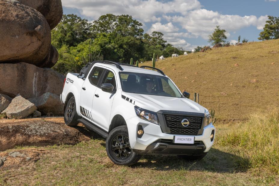 Nova Nissan Frontier Attack