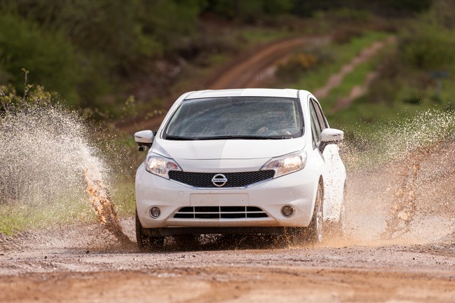 Nissan develops first "self-cleaning" car prototype