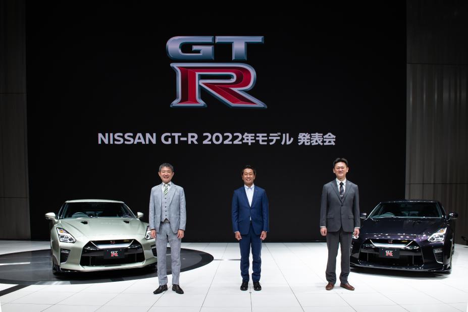 New Japan-market Nissan GT-R unveiled