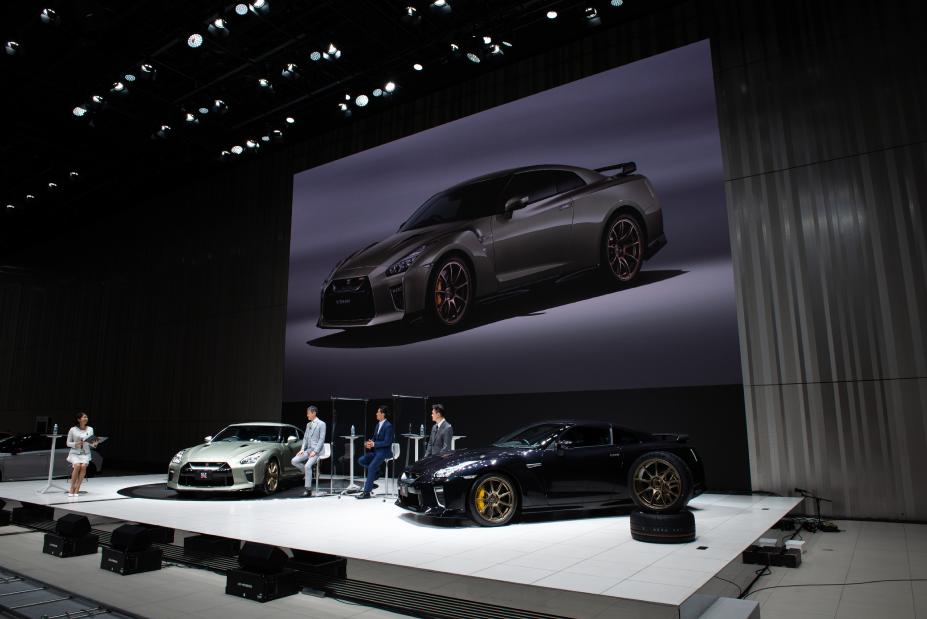 New Japan-market Nissan GT-R unveiled