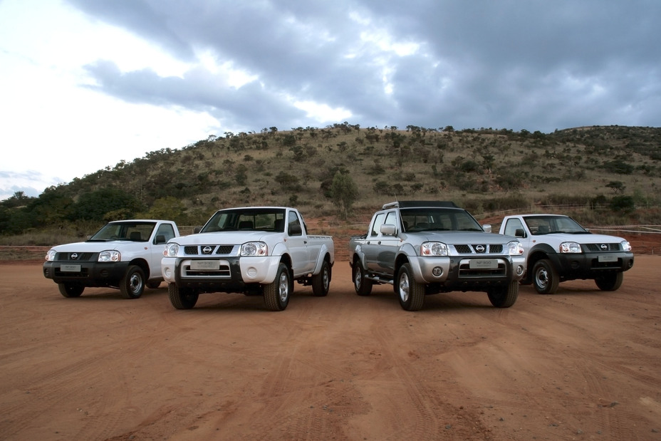 Nissan NP300 Hardbody Upgrade - NP300 2.4L Hi-Rider LWB