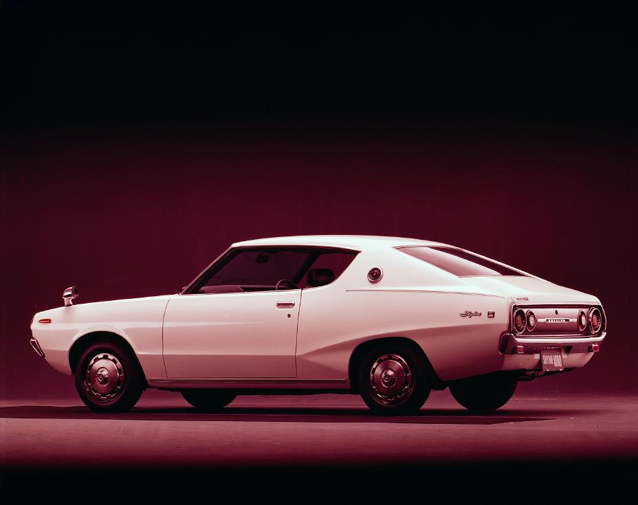 1972-77_NISSAN_SKYLINE_C110