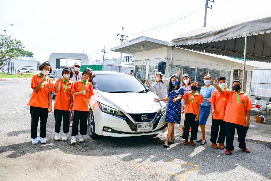 Nissan welcomes students from Youth Leadership Development Program to ...