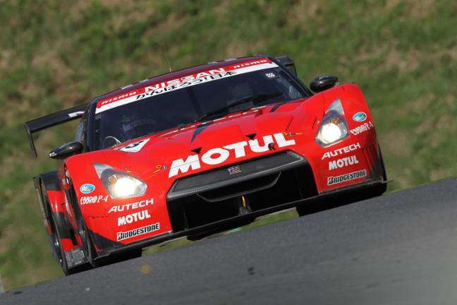 #23 MOTUL AUTECH GT-R