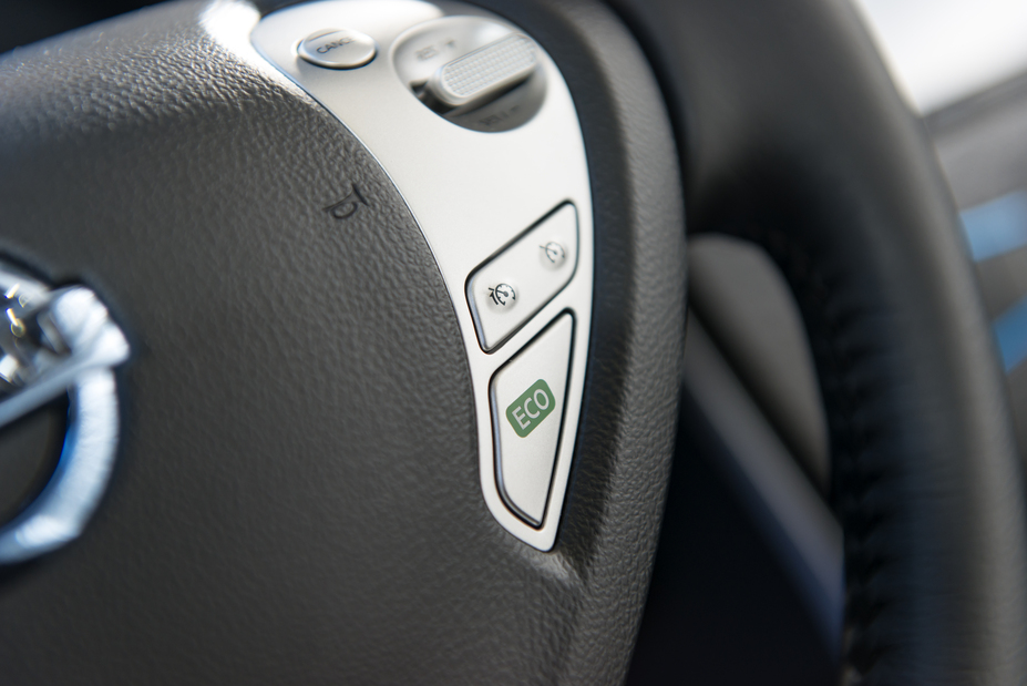 NEW NISSAN LEAF ECO BUTTON