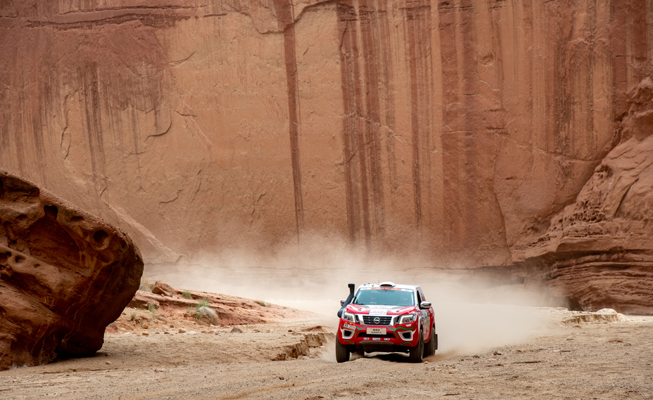 Nissan Navara wins 2019 Taklimakan Rally