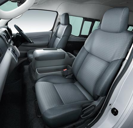 DX (Microbus model) Interior