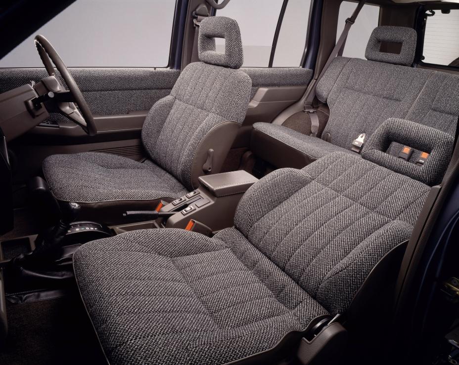 1991_10_NISSAN_TERRANO_4-door_Turbo_R3M_Selection_V_WD21_aka_Pathfinder