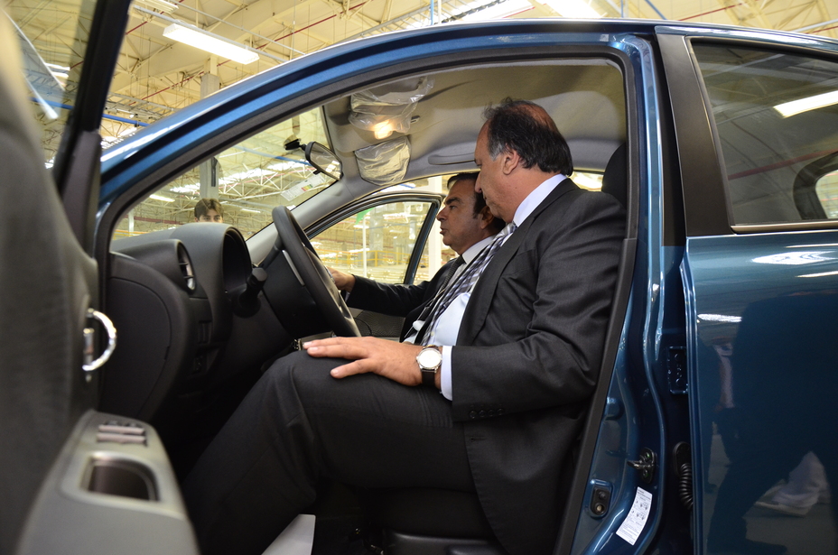 Nissan inaugurates R $2.6 billion (USD $1.5 billion) automotive complex ...