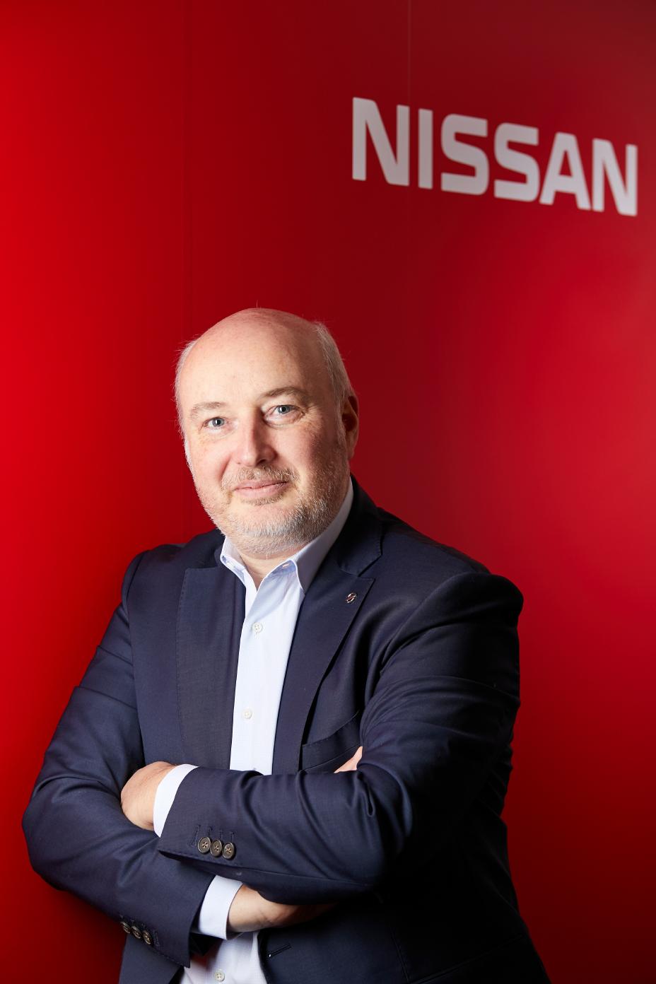 Grégory Nève : Directeur Véhicules Electriques et Communication de ...