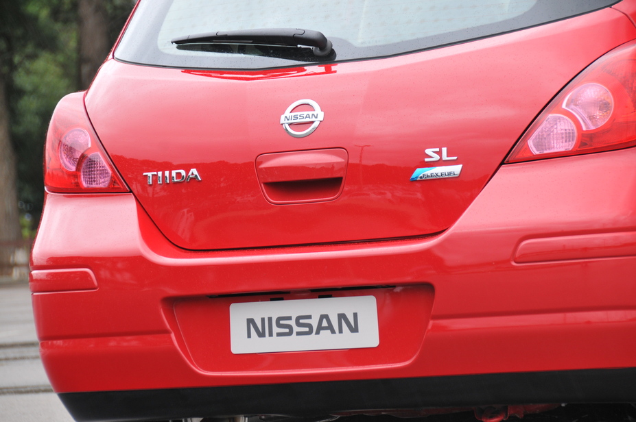 Nissan Tiida Flex Fuel