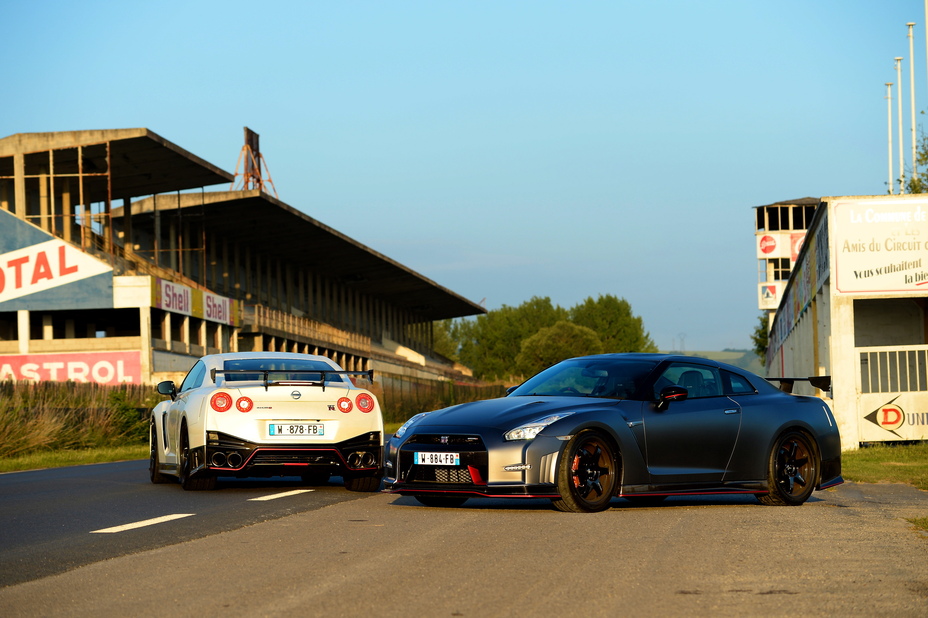 2015 Nissan GT-R NISMO