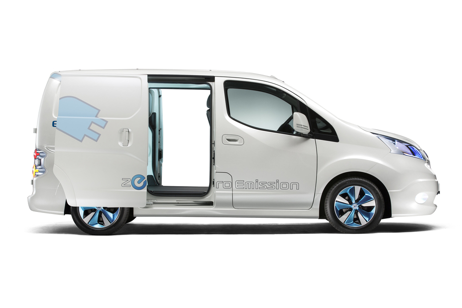 e-NV200: ON A CHARGE