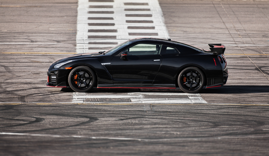 2018 Nissan GT-R NISMO