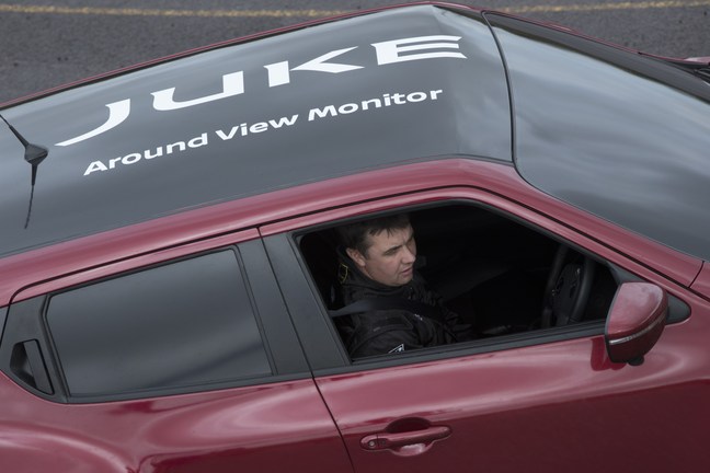 Nissan Juke uses onboard cameras to set world-first 'blind' J-tu