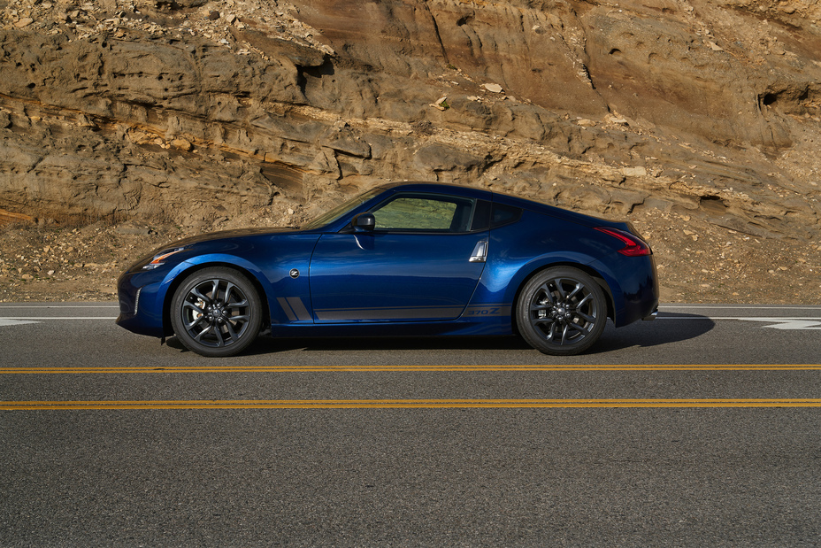 2019 Nissan 370Z Coupe Press Kit