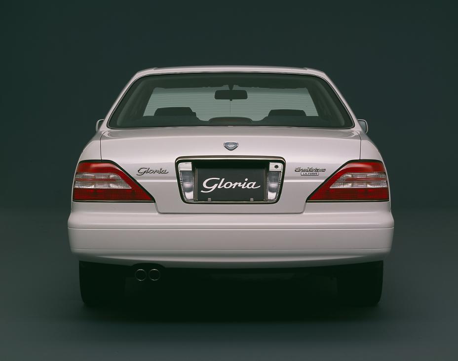 1997_06_NISSAN_GLORIA_Y33