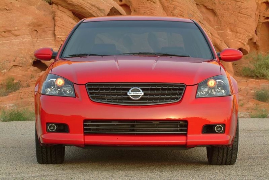 2005 Nissan Altima SE-R Press Kit