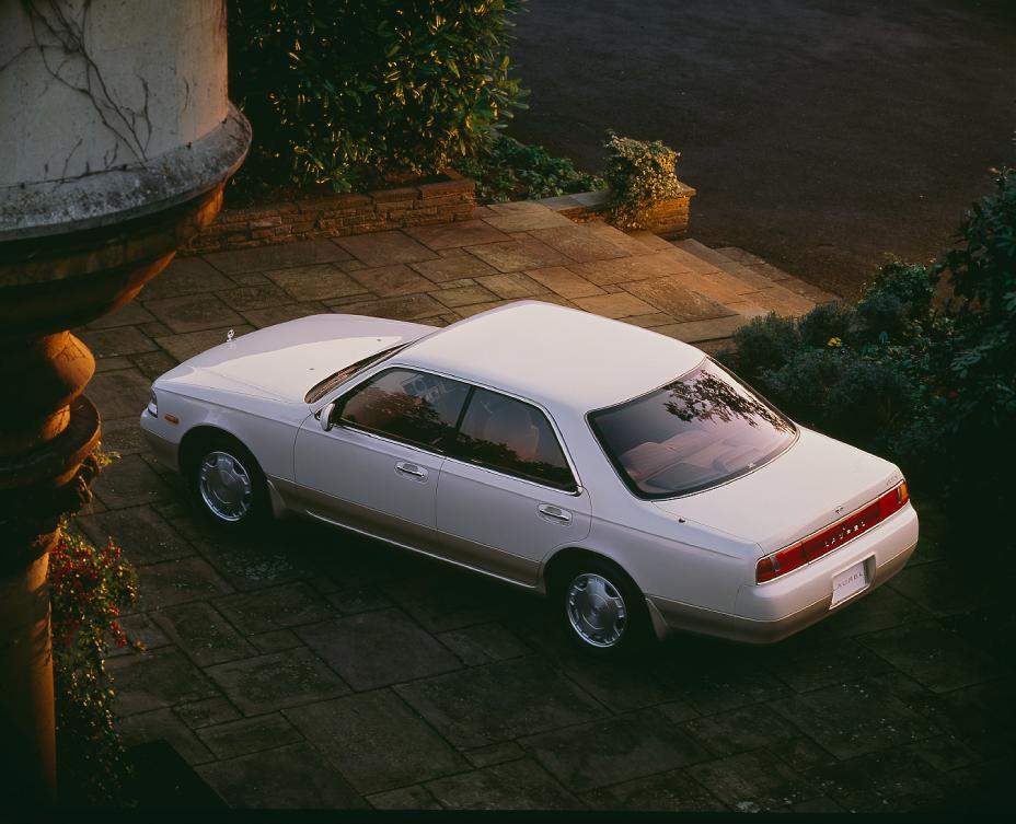 1993_01_NISSAN_LAUREL_C34