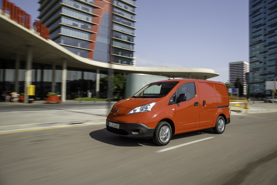 NISSAN E-NV200 LIVE